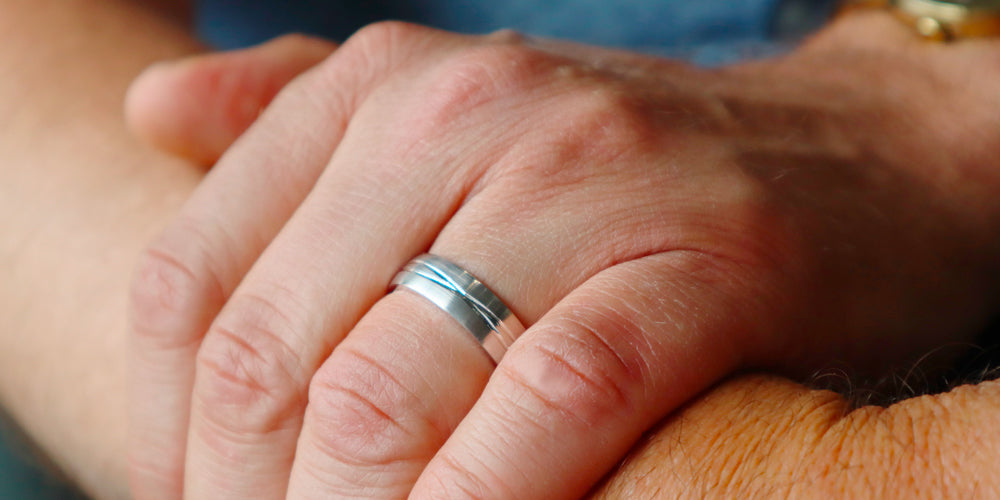 Men's ring : How to find the right one ? Flamme en rose – Flamme en Rose